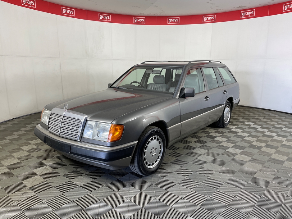 1989 Mercedes 300TE Automatic 7 Seats Wagon Auction (0001-10052322 ...