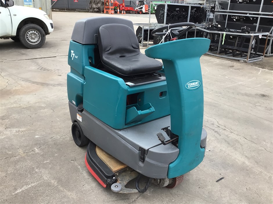 Tennant T7 Fast Sweeper Auction (0001-5049990) | Grays Australia