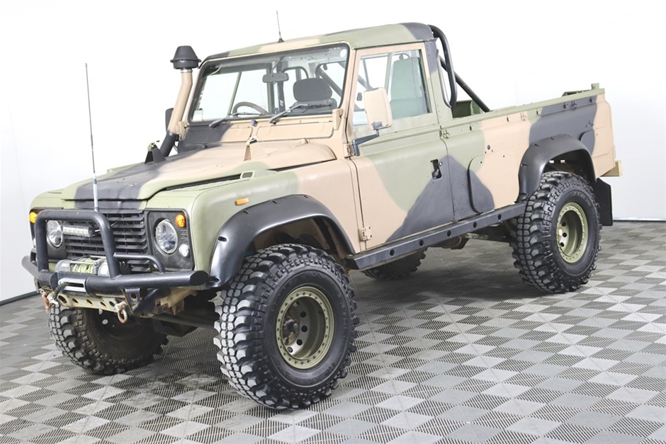 1990 Land Rover 110 Defender Perentie Auction (0001-20082130) | Grays ...