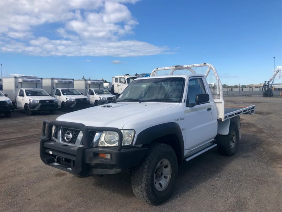 Nissan Patrol DX GU Turbo Diesel Manual Cab Chassis Auction (0089 ...