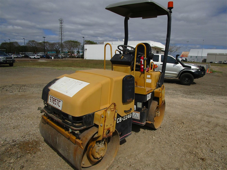2003 Caterpillar CB-224D Roller Smooth Drum Auction (0018-7041139 ...