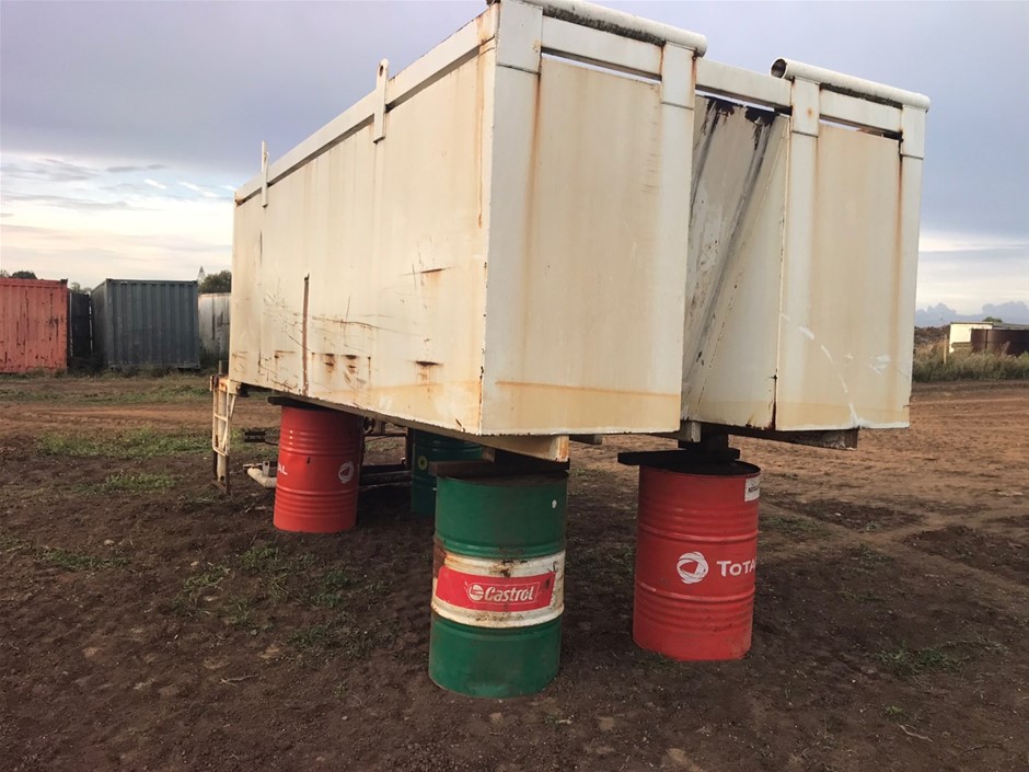 water-tank-9-500-l-auction-0048-7040949-grays-australia