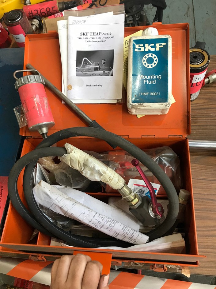 SKF Oil Injector Pump Set Auction (1297-3023358) | Grays Australia