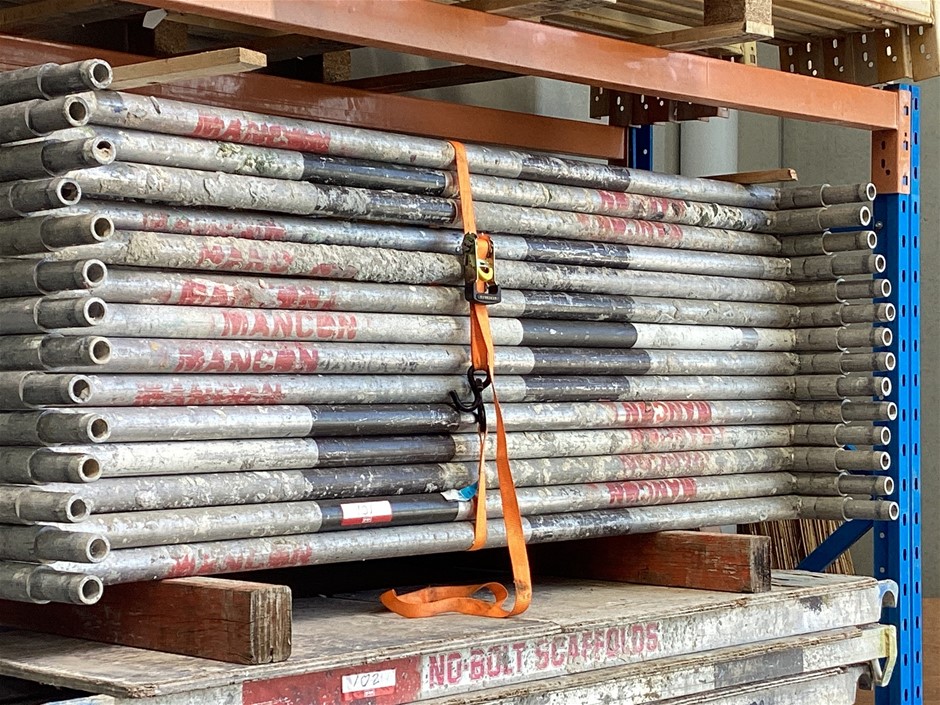 Qty 14 x No Bolt Scaffold Frames, 1010mm H x 1870mm W Auction (0101 ...