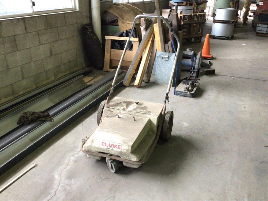 Clarke CW-20 Floor Sweeper Auction (0026-7041622) | Grays Australia