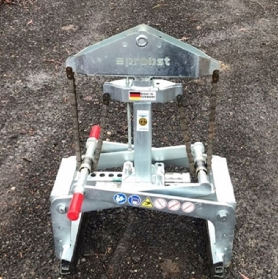 Probst Sandstone Grab Auction (0016-5050515) | Grays Australia