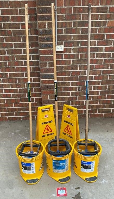 3x Oates Contractor Roller Wringer Buckets, Mops and Safety Signs ...