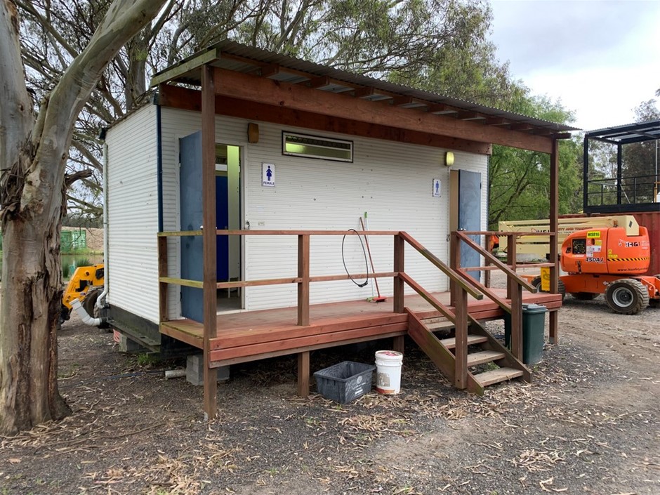 Ablution Block Auction (0051-5050572) | Grays Australia