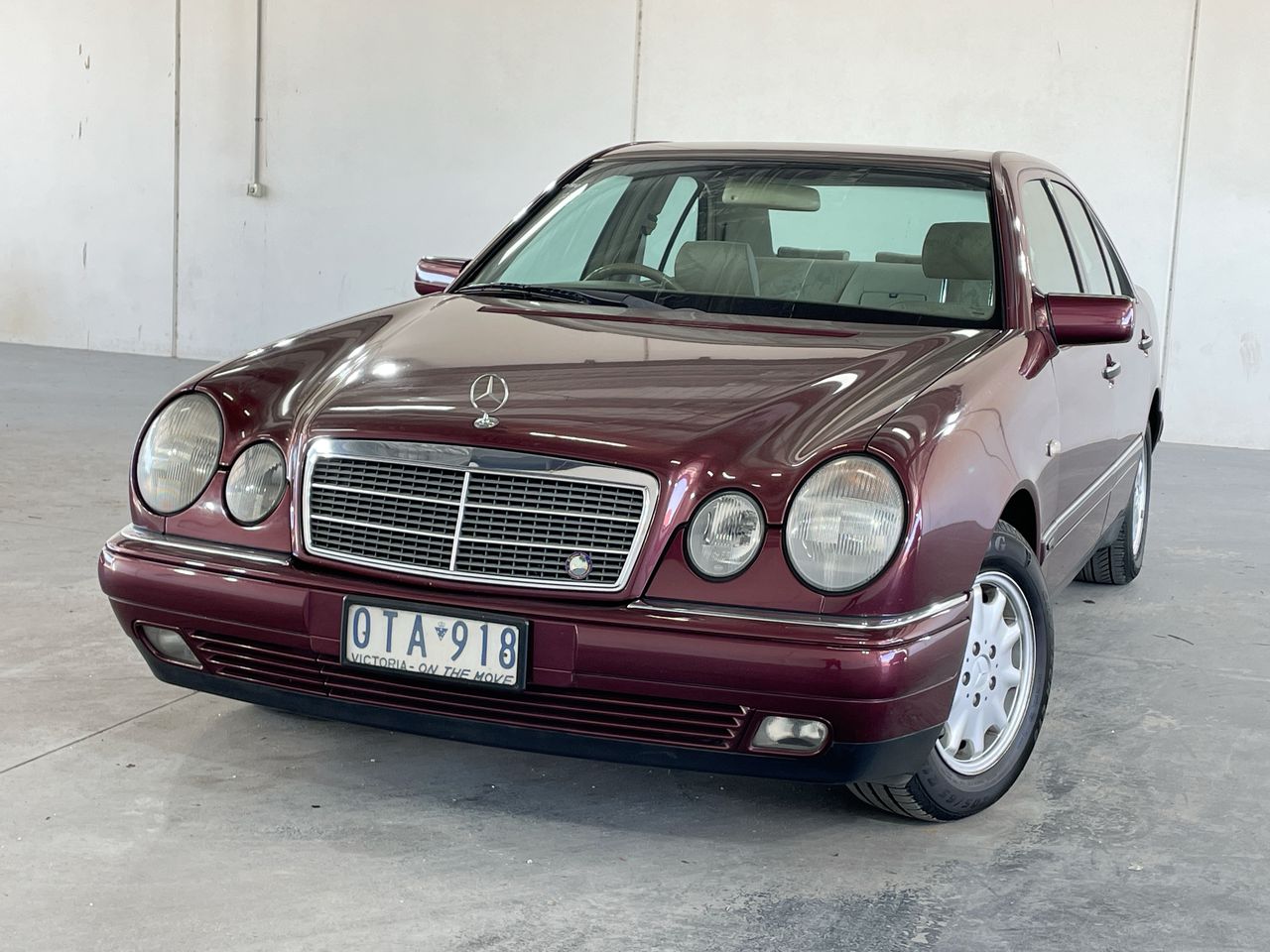 1998 Mercedes Benz E240 Elegance W210 Automatic Sedan Auction (0001-20064661) | Grays Australia