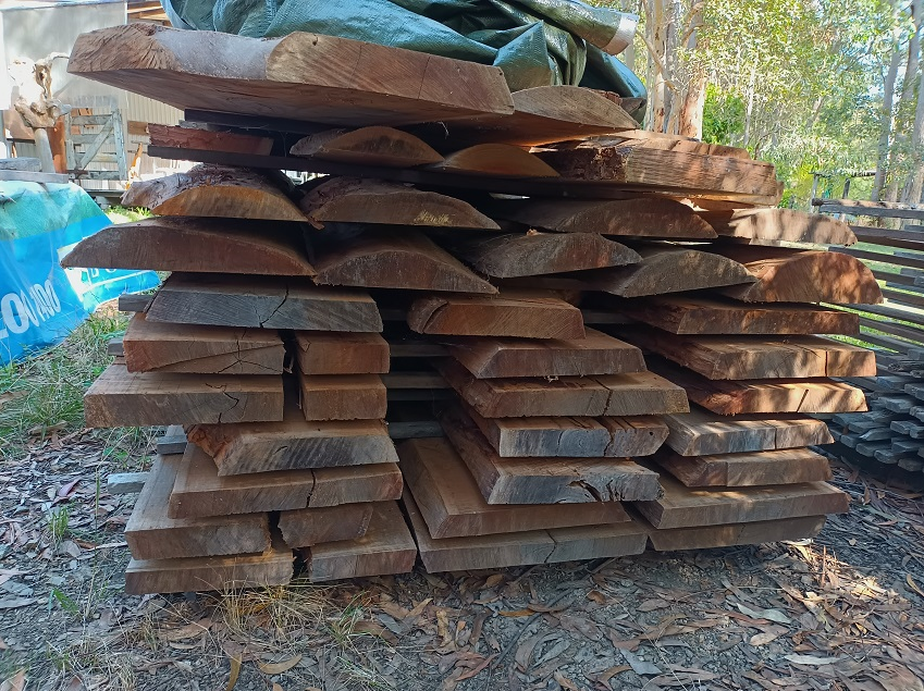 Helidon Ironbark - 1.3m³ / 21 slabs Auction (0099-7040949) | Grays ...