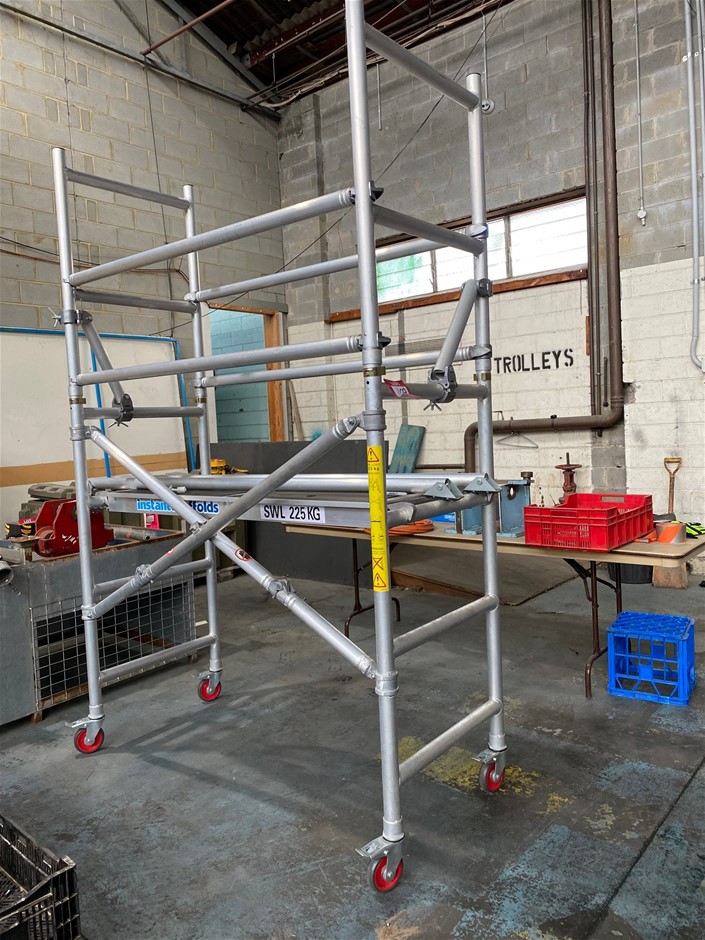 Mobile Aluminium Instant Scaffold, SWL 225 Kg Auction (0109-3023724 ...