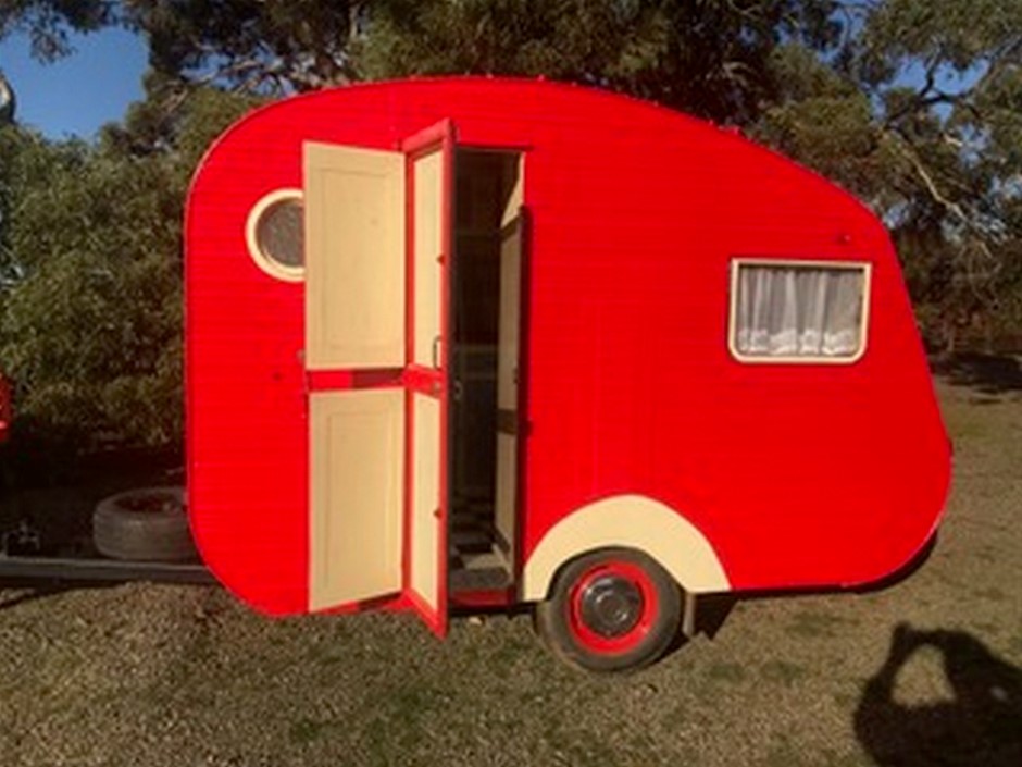 CIRCA 1960's ROWVAN CARAVAN Auction (0001-60038086) | Grays Australia