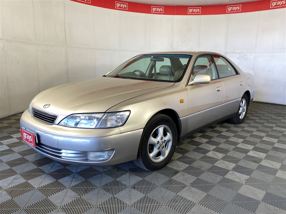 1997 Lexus ES300 LXS Automatic Sedan Auction (0001-10327676) | Grays ...