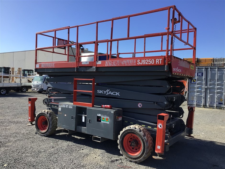2015 Skyjack SJ9250 Rough Terrain Scissor Lift Auction (0005-5051128 ...