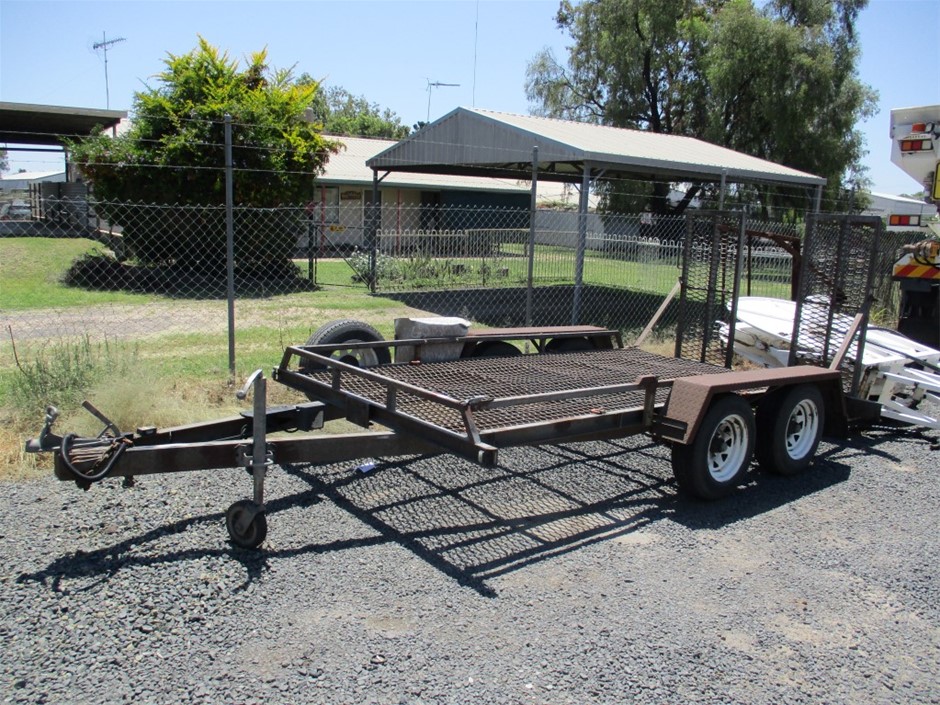 2012 Lacey's Trailers 4 MTE Tandem Plant Skid Steer Trailer Auction ...