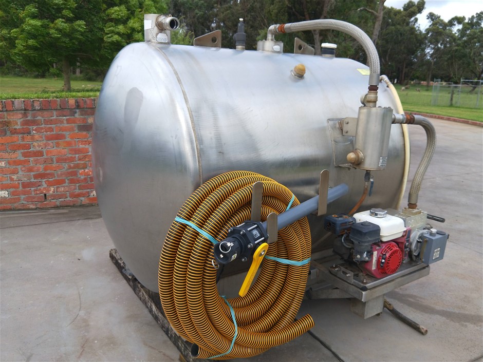 Portable Stainless Steel Vacuum Tank Auction (0001-3023889) | Grays ...