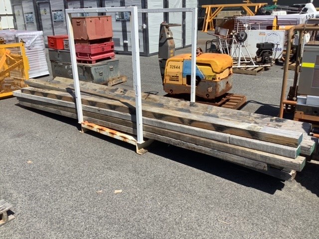 Stillage Containing Large Quantity of Heavy Timber Gluts Auction (0018 ...