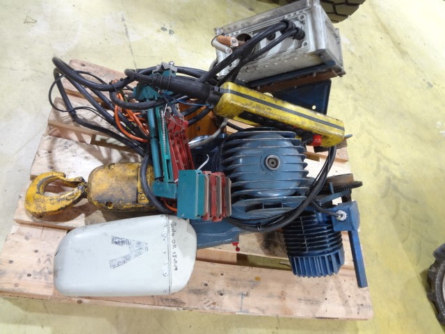 Demag PK 10N Electric Chain Hoist on Trolley (used unit) Auction (0001 ...