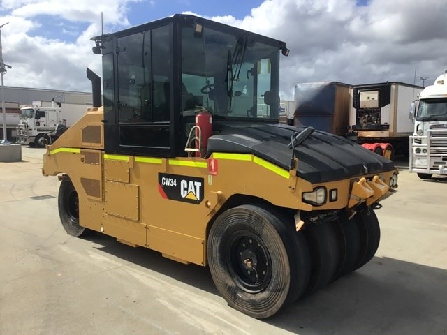 2019 Caterpillar CW34 Multi Wheel Roller Auction (0008-9036377) | Grays ...