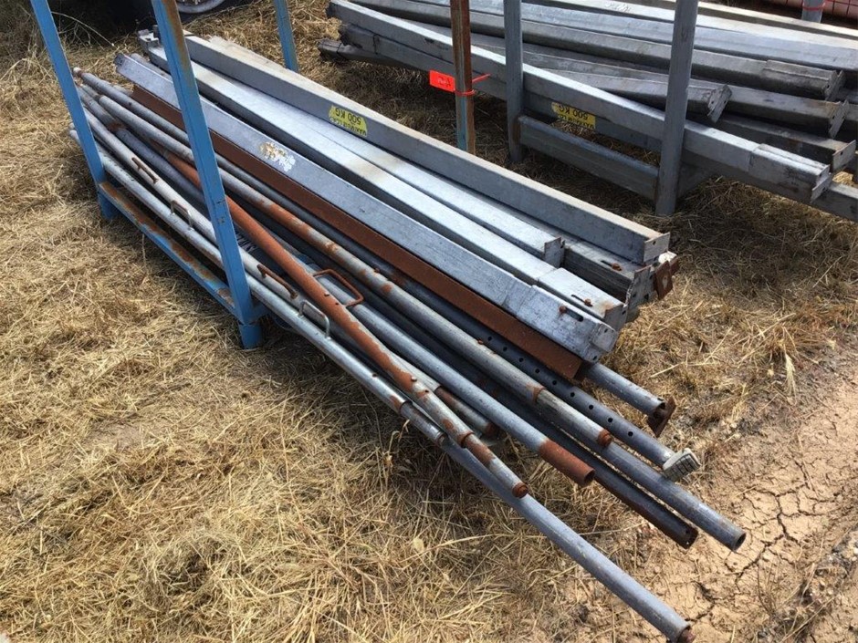 Stillage of double stacking bars and pogo sticks for Pantech trailer ...