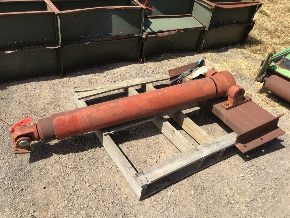 1x 3 Stage Hydraulic Ram Auction (0188-3023772) | Grays Australia