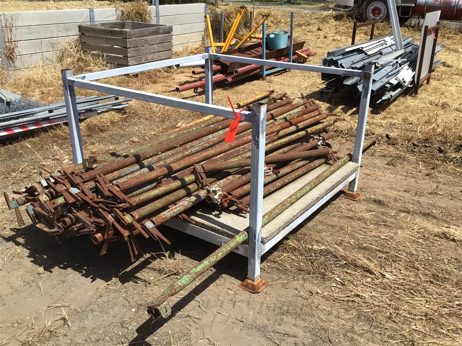 1 x Stillage of Assorted Scaffold Beams Auction (0158-3023772) | Grays ...