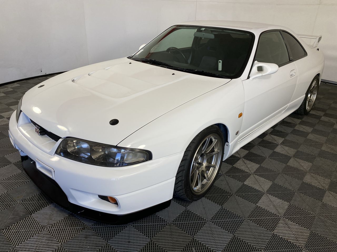 1997 Nissan Skyline R33 GTR Manual Coupe IMPORT Auction (0001-50500616 ...