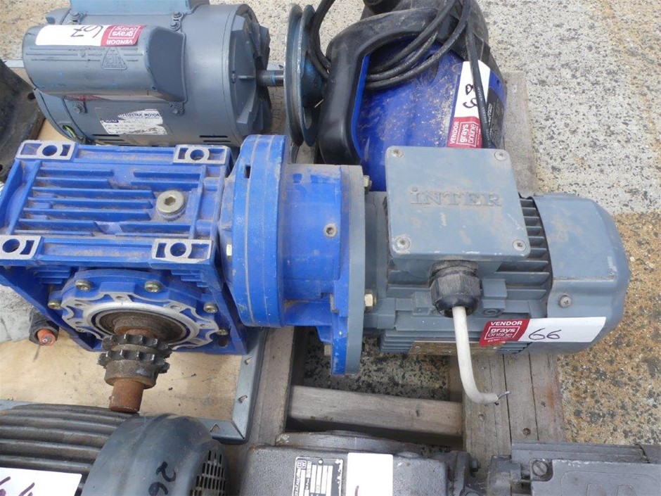 INTER Motor with Gearbox Auction (0066-3024020) | Grays Australia
