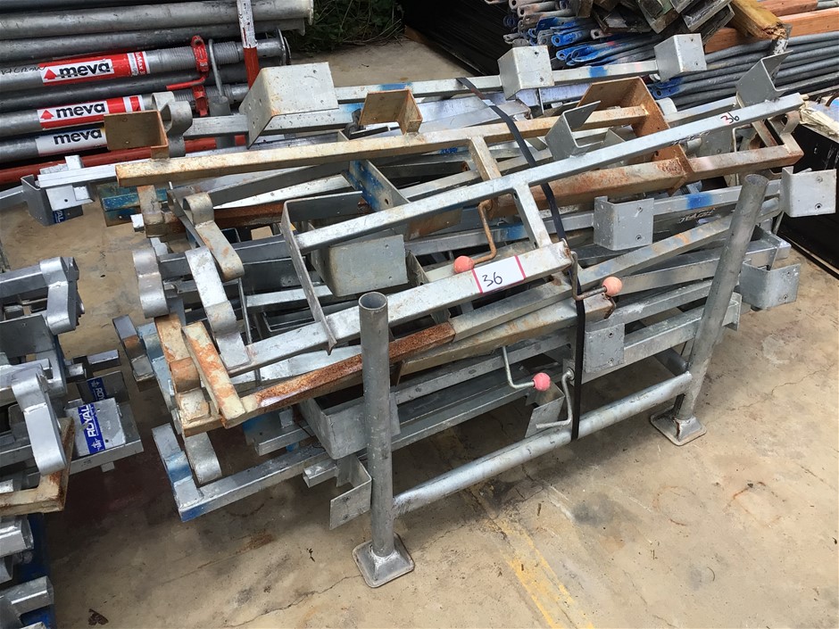 Stillage Qty Safety Rail Stands Galvanised Auction (0036-7042832 ...