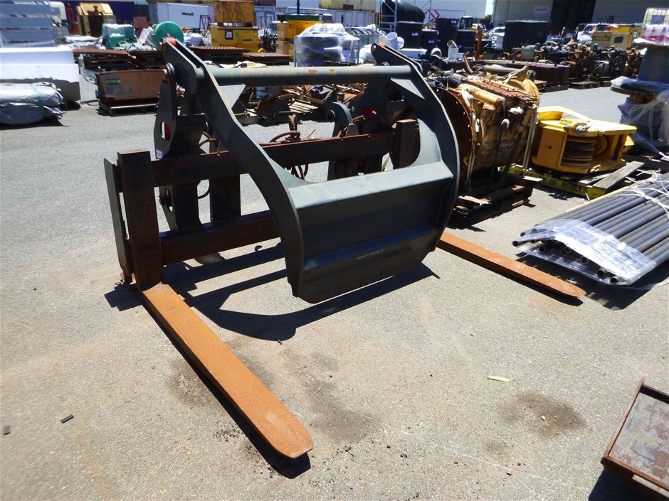 Loader Grab Auction (0001-9038171) | Grays Australia