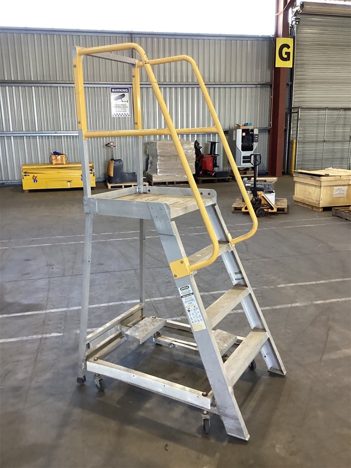 Gorilla Industrial Order Picking Ladder Auction (0164-8016602) | Grays ...
