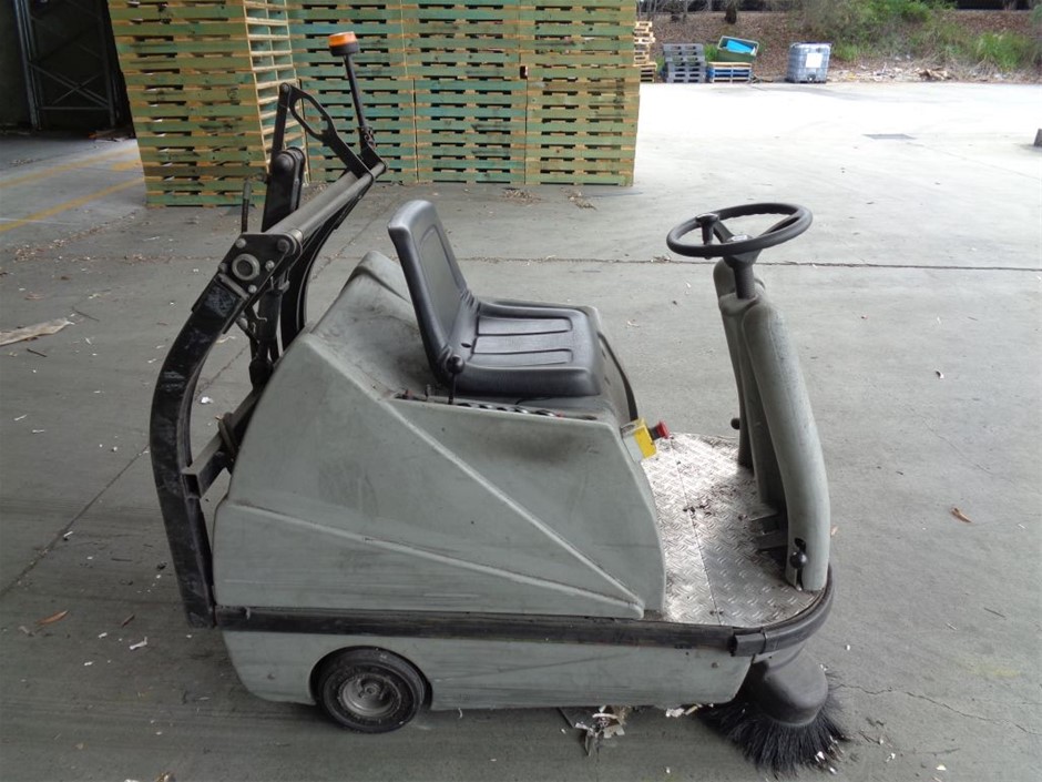 Sure Sweep Ride on Sweeper, Auction (0016-7042623) | Grays Australia