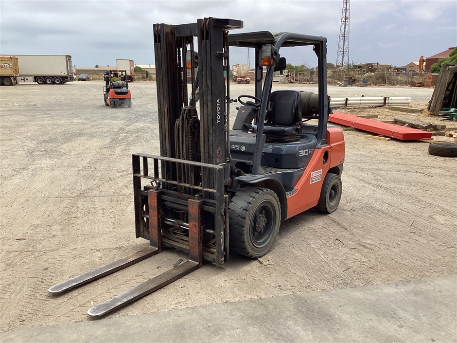 Toyota SAS30 Counterbalance Forklift Auction (0035-9038369) | Grays ...