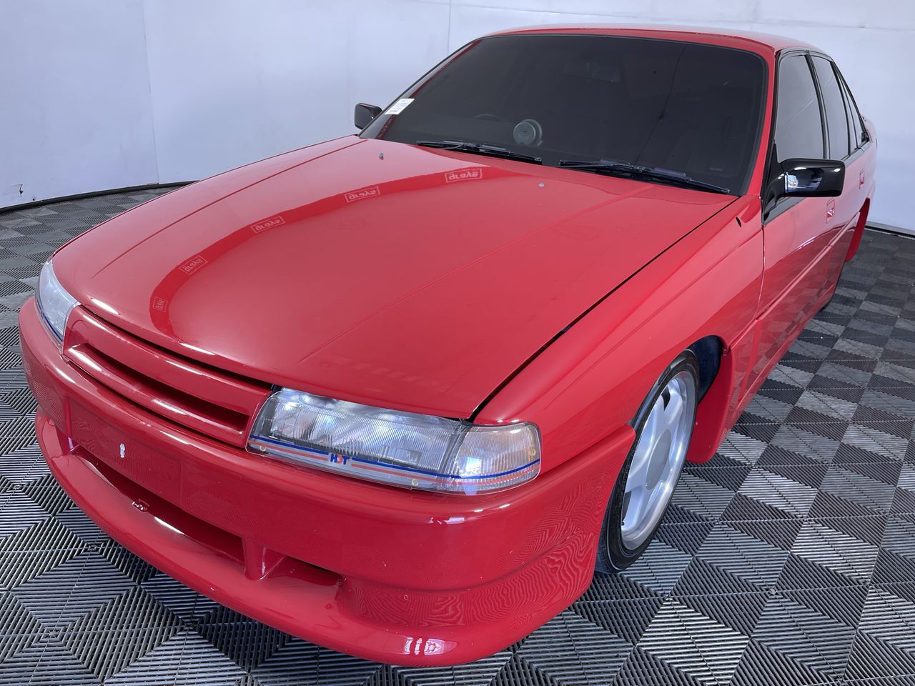 1990 HDT VN Aero Series II (Build 019) Factory 5-Speed Manual Sedan ...