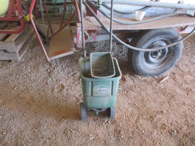 Scotts Easy Green Seeder Auction (0026-3024399) | Grays Australia