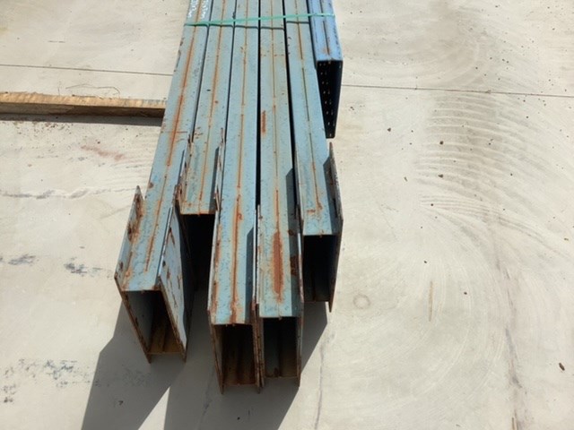 5 x Counter Lever Uprights Beams Without There Footing’s Auction (0016 ...