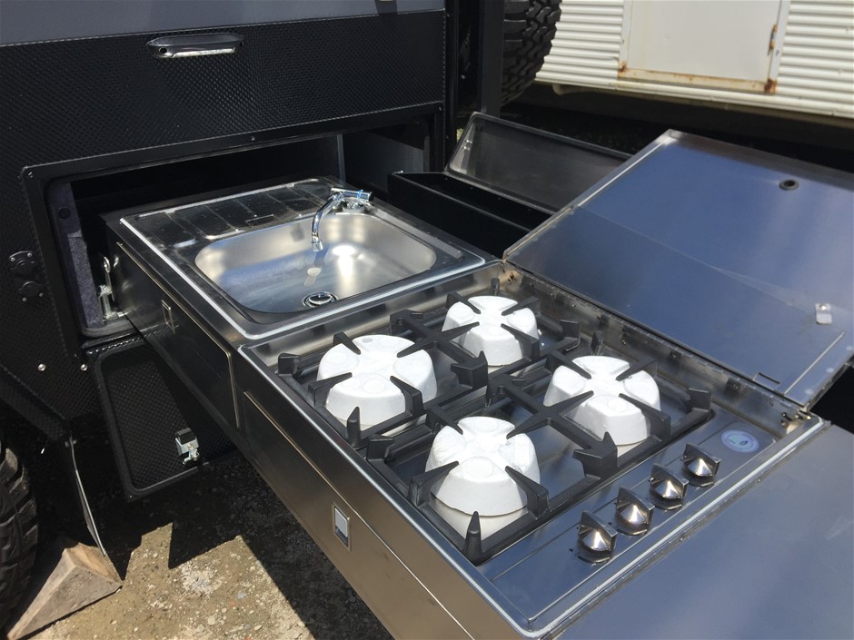 2022 ARMOR A135 HYBRID OFF ROAD CARAVAN Auction | GraysOnline Australia