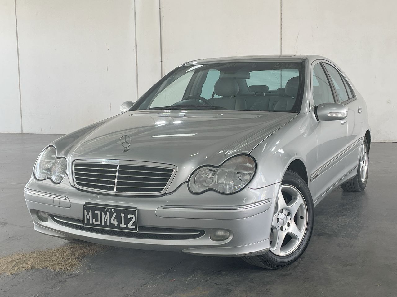 2001 Mercedes Benz C200 Kompressor Avantgarde W203 Automatic Sedan ...