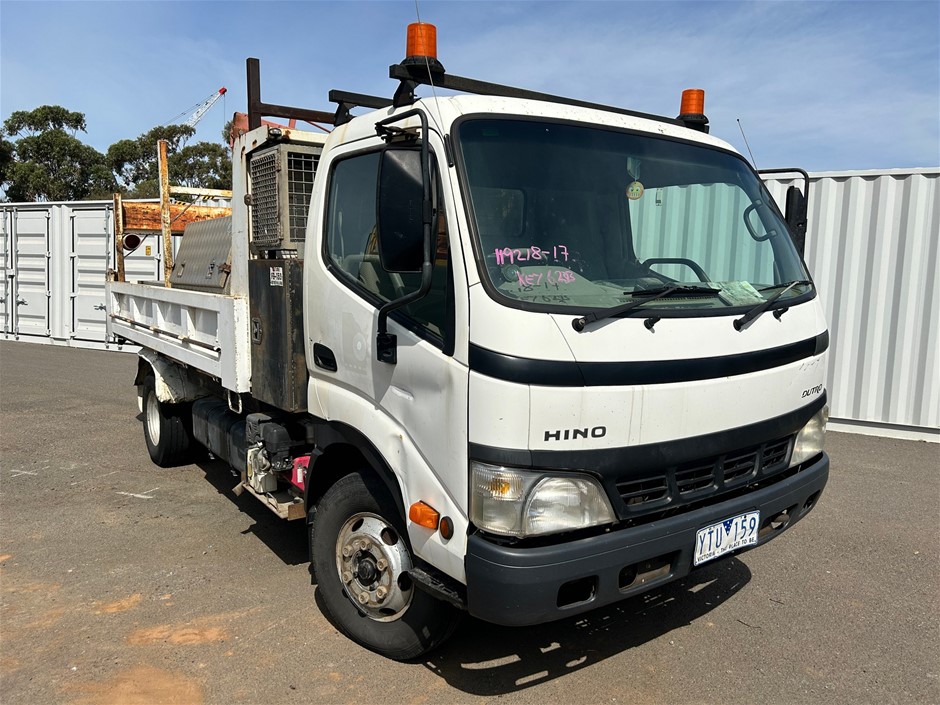 2006 Hino Dutro (4 x 2) Tipper Truck Auction (0020-3024603) | Grays Australia