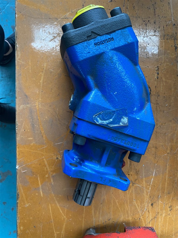 Jost Bent Axis Pump, 4 Bolt 201FS464DSE Auction (0185-3024559) | Grays ...