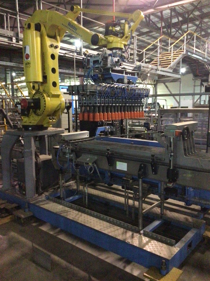 2006 Berchi Group Wine Bottle Packer with Infeed Conveying System ...
