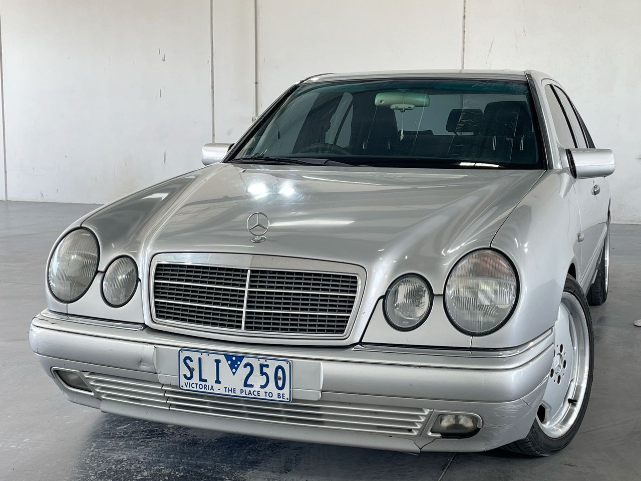 1997 Mercedes Benz E320 Elegance W210 Automatic Sedan Auction (0001 ...