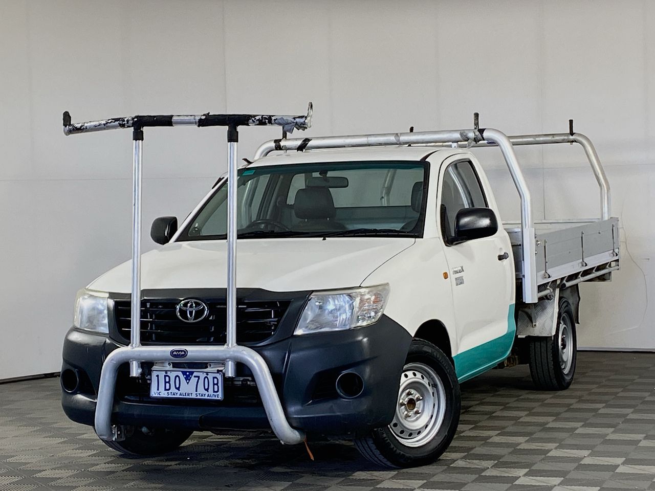 2014 Toyota Hilux 4X2 WORKMATE TGN16R Automatic Cab Chassis Auction ...
