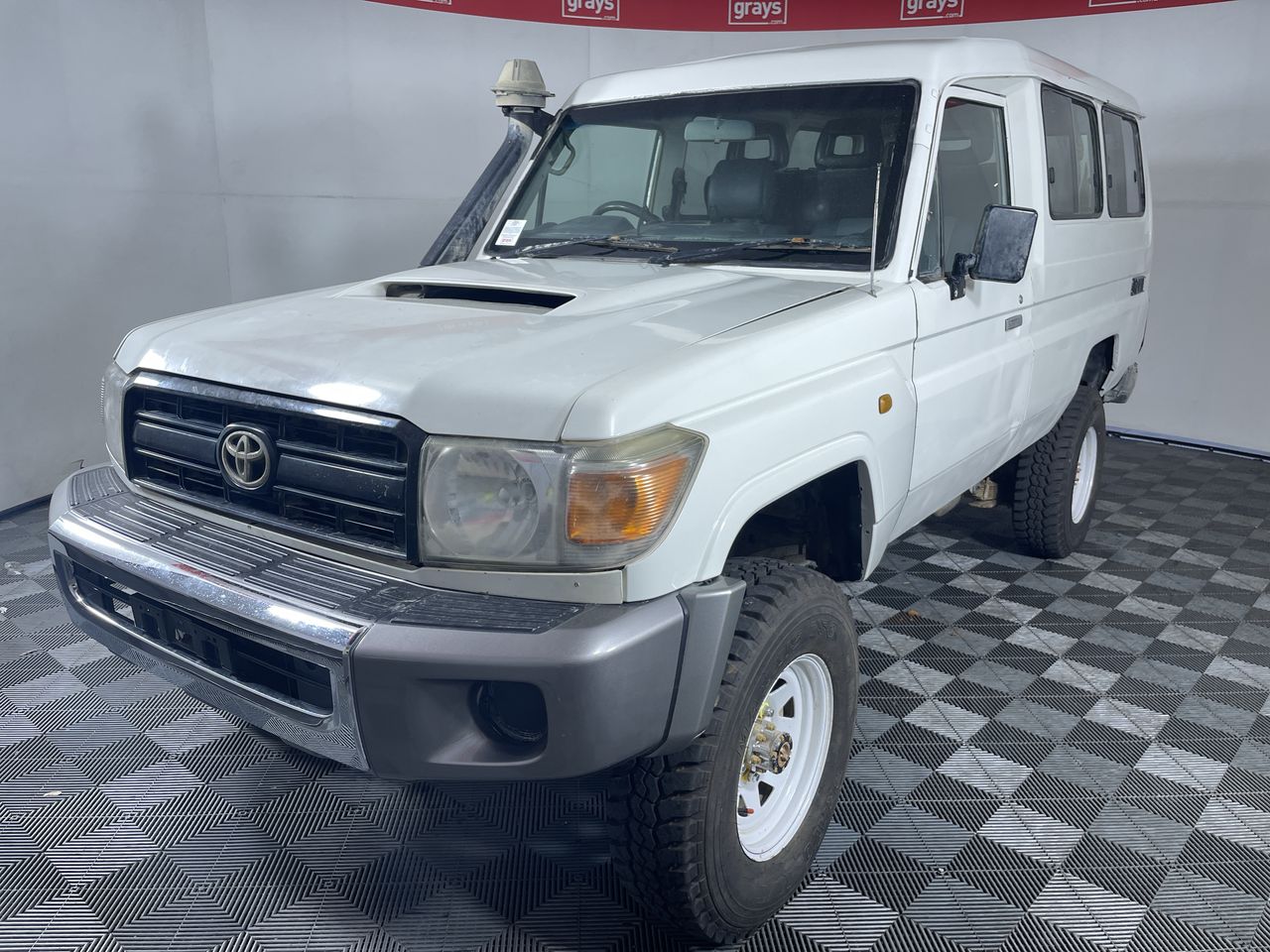2011 Toyota Landcruiser vdj78 Workmate v8 T/Diesel 5spd Troopy 4wd ...