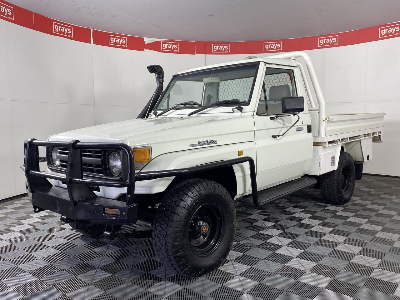1996 Toyota Landcruiser (4x4) HZJ75 Manual Cab Chassis Auction (0001 ...