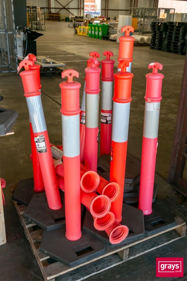 Edge Safety Bollards Auction (0108-5051867) | Grays Australia