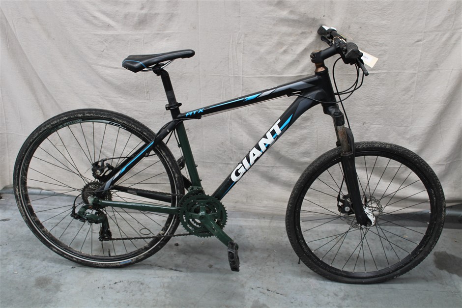 Giant ATX Mountain Bike Auction (0015-9038886) | Grays Australia