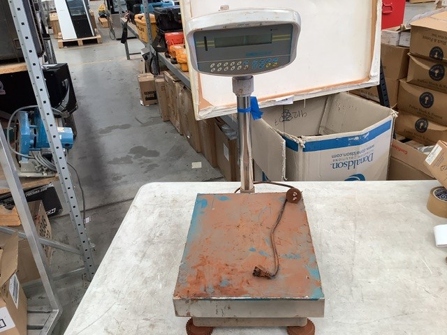 Adam GBK 60 Bench Checkweighing Scales Auction (0142-9039861) | Grays ...