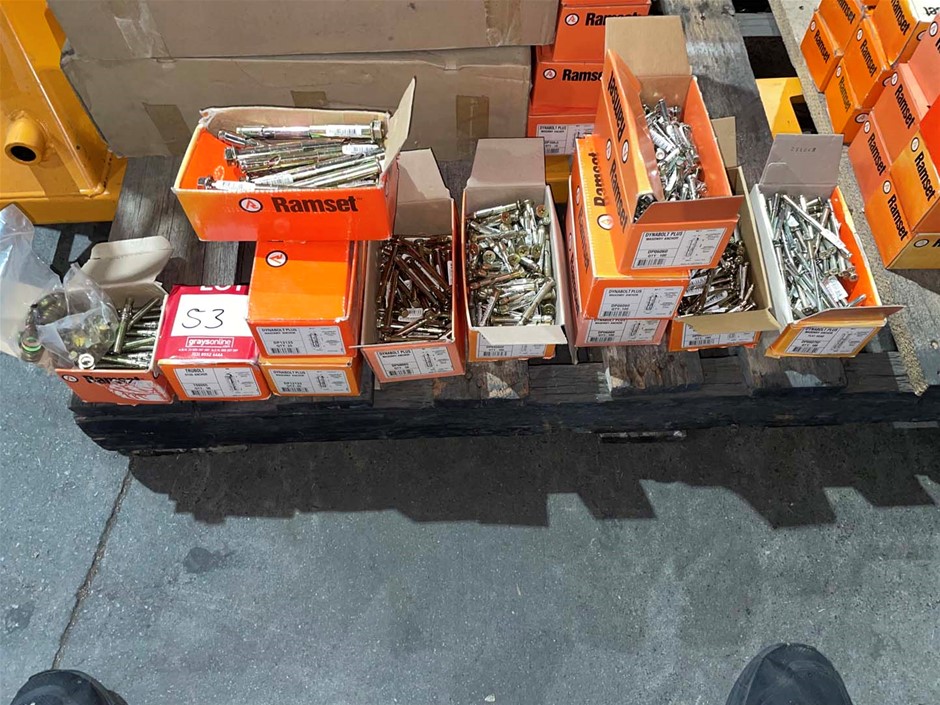 12 x Boxes RamSet Assorted Dynabolts & TrvBolts Masonary Anchors ...