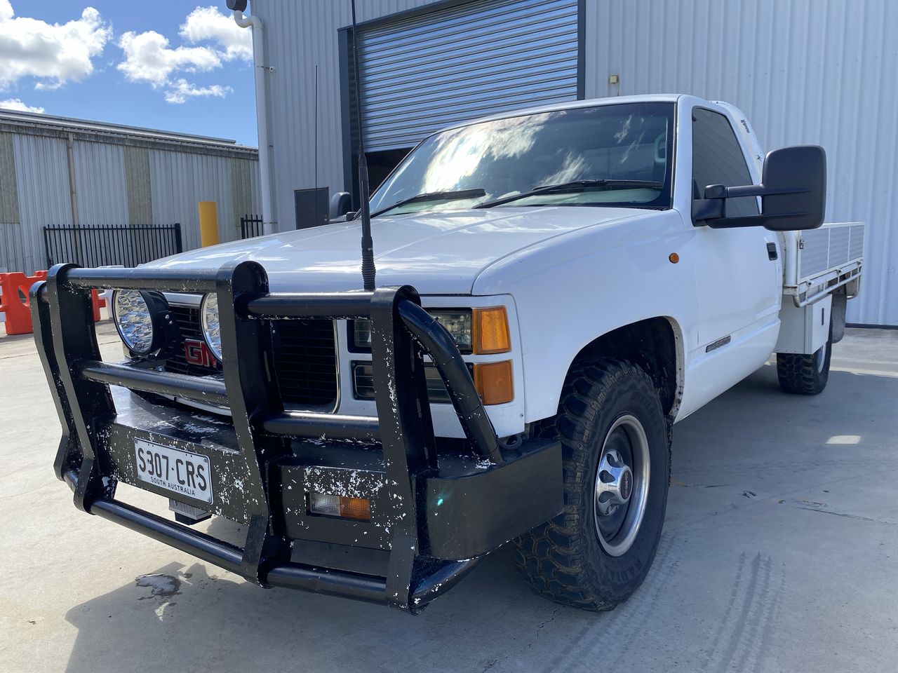 2000 GMC SIERRA TIPPER Automatic Ute Auction (0001-60040066) | Grays ...